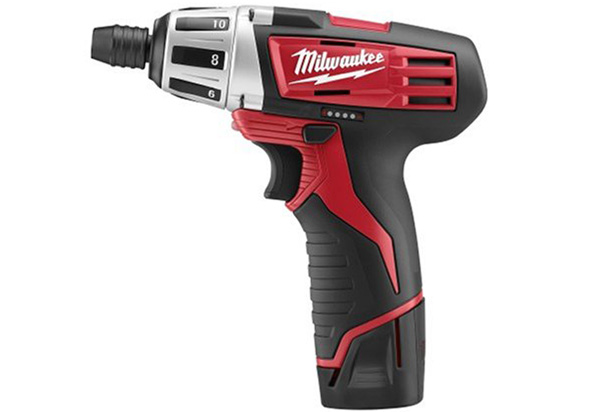 Milwaukee 12-volt subcompact driver – Canadian Home Workshop