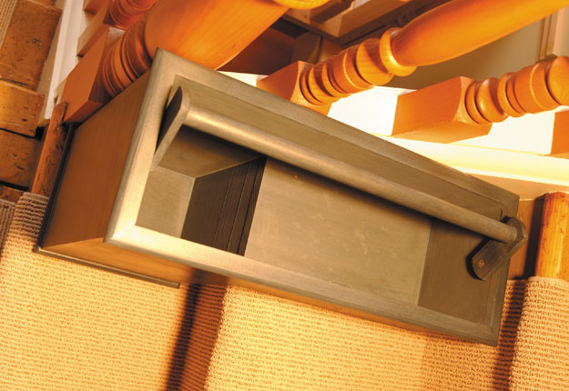 Build a stair storage box – Canadian Home Workshop